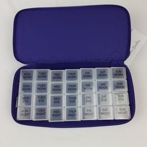 Vera Bradley | Bags | Nwt Vera Bradley Large Travel Pill Case Paisley ...